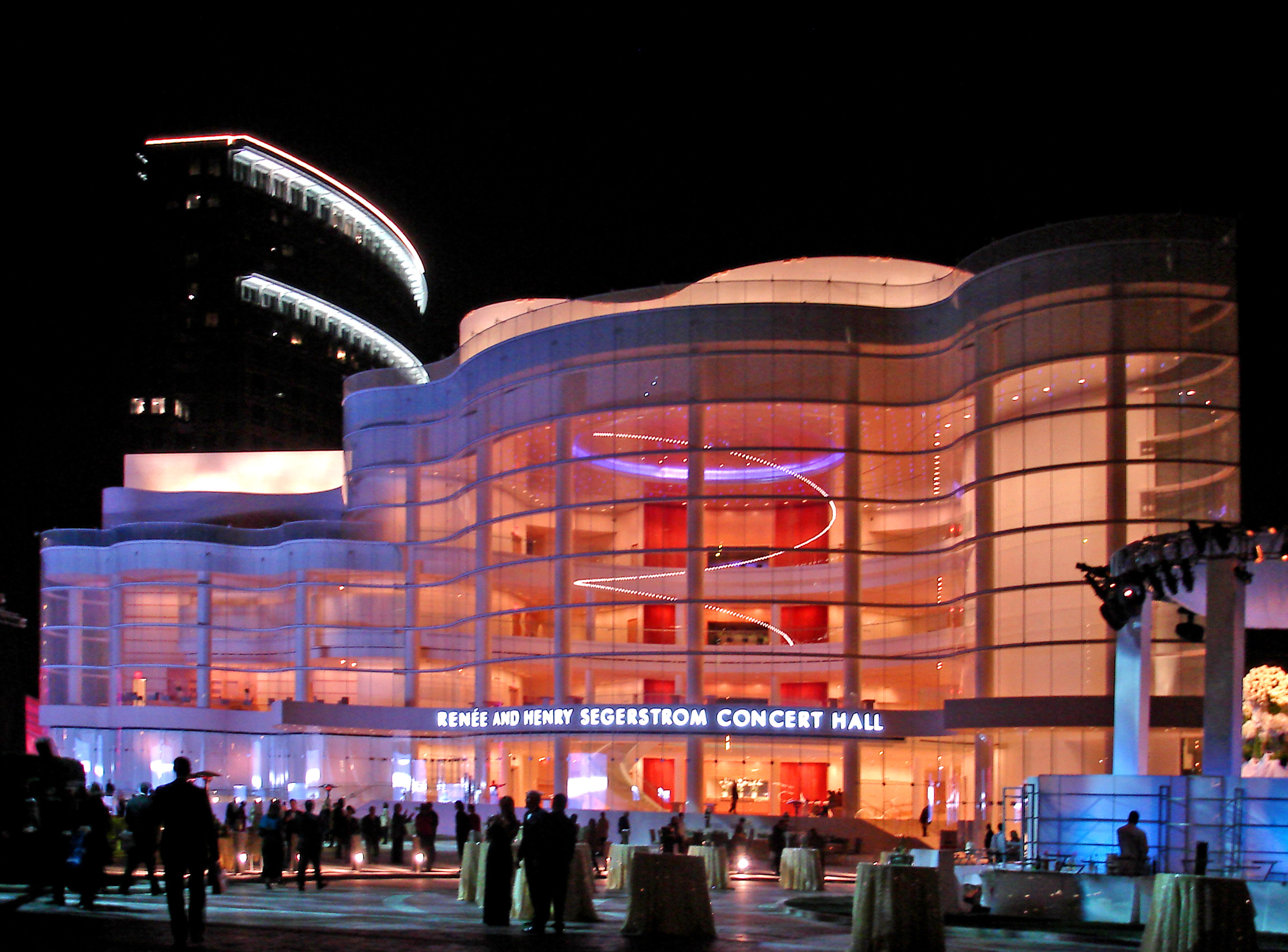 Rene’e and Henry Segerstrom Concert Hall* | Gruen Associates